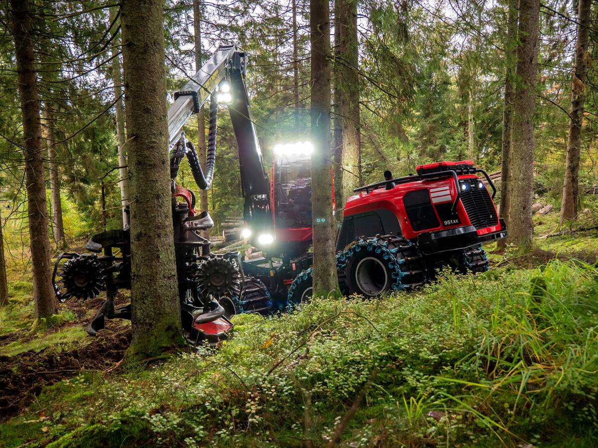 Komatsu 951XC